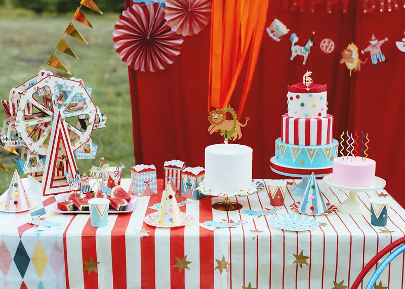 Stars & Stripes Paper Tablecloth – Ruby Rabbit