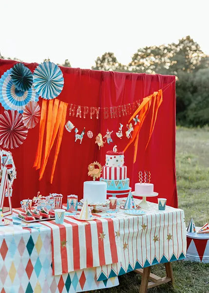 Stars & Stripes Paper Tablecloth – Ruby Rabbit